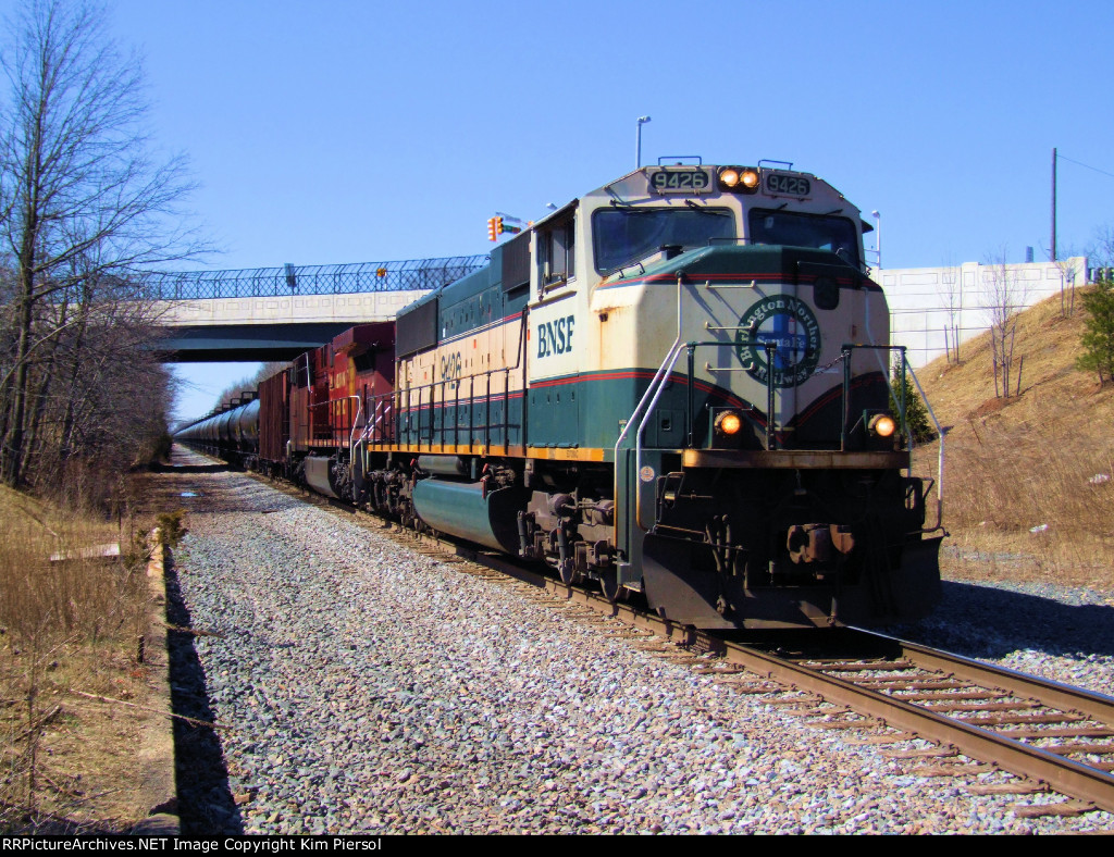 BNSF 9426 CSX Train K041 Crude Oil Empties